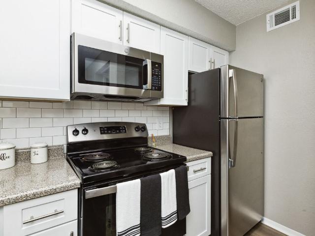 2 BR, 2 BA Apartment 3018 Knickerbocker Rd Unit 1004, San Angelo, TX 76904