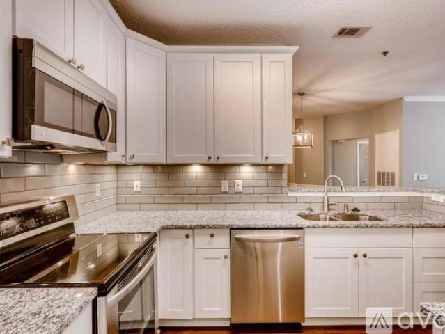 2 BR, 2 BA Apartment 302 Spring Heights Lane, Unit 302 Spring Heights Ln, Smyrna, GA 30080