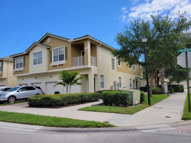 2 BR, 2 BA Apartment 3031 Southeast Lexington Lakes Dr, Stuart, FL 34994