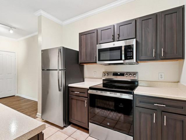 2 BR, 2 BA Apartment 3033 Bardin Road Unit 1127, Grand Prairie, TX 75052