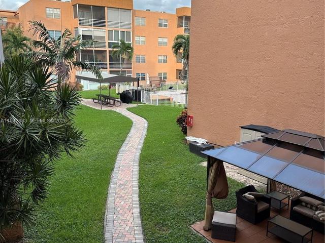 2 BR, 2 BA Apartment 3048 Sunrise Lakes Drive East, Sunrise, FL 33322