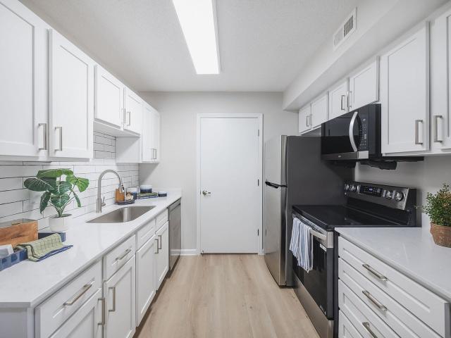 2 BR, 2 BA Apartment 305 Brookfield Drive Unit 157H, Myrtle Beach, SC 29588