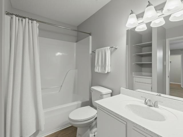 2 BR, 2 BA Apartment 305 Courtney Dr SW Unit 1 107, Decatur, AL 35603