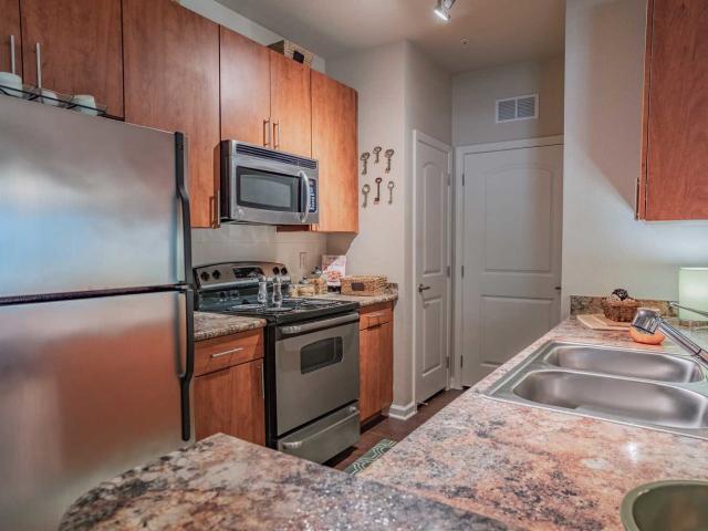 2 BR, 2 BA Apartment 305 East Yager Lane Unit 5 531, Austin, TX 78753