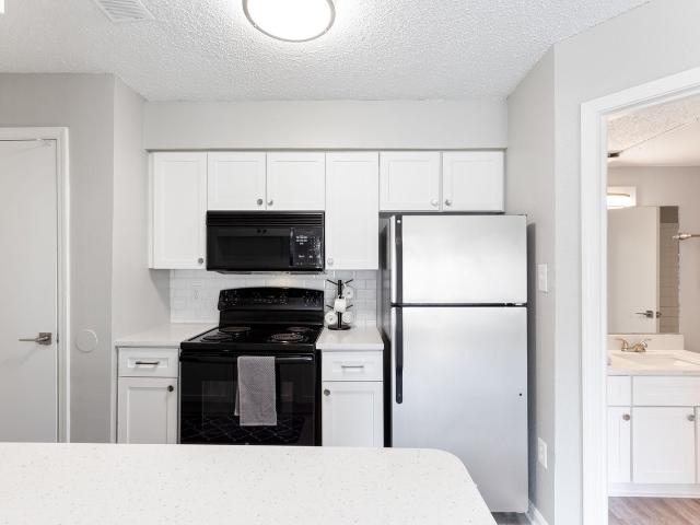 2 BR, 2 BA Apartment 305 Lindenhurst Dr Unit 01 01205, Lexington, KY 40509