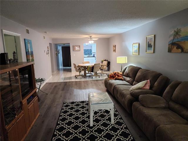 2 BR, 2 BA Apartment 3064 Lake Bayshore Drive, Bradenton, FL 34205
