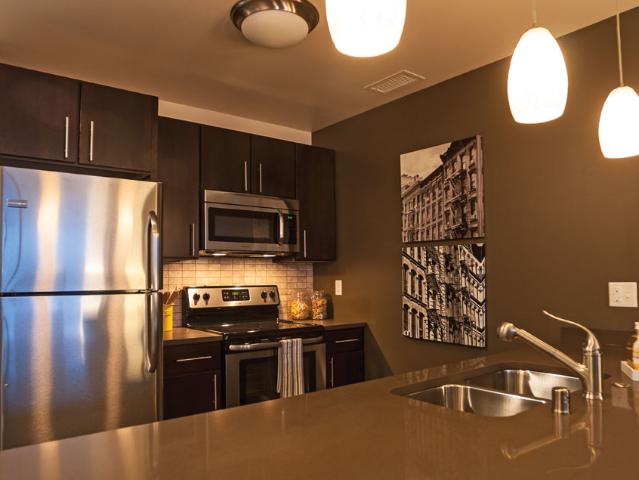 2 BR, 2 BA Apartment 309 W Johnson St Unit 04 1039, Madison, WI 53703