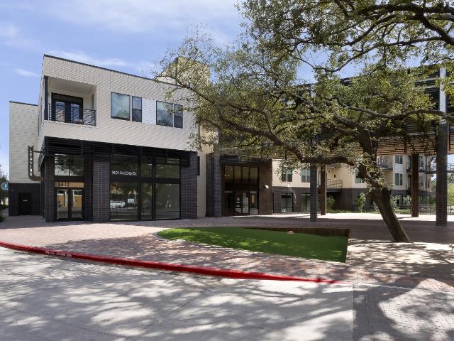 2 BR, 2 BA Apartment 30 Comal St, Austin, TX 78702