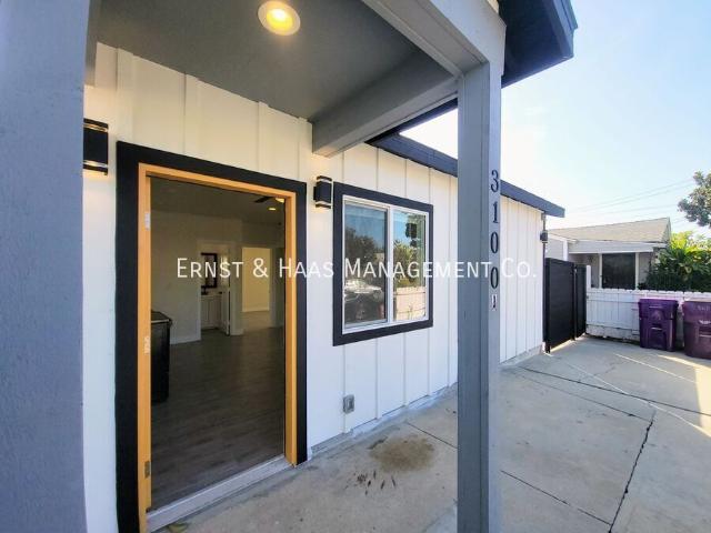 2 BR, 2 BA Apartment 3100 E Spaulding St Long Beach, CA 90804