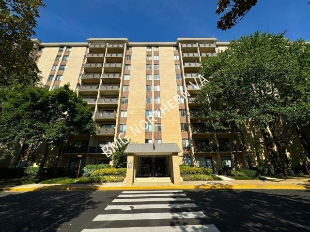2 BR, 2 BA Apartment 3100 S Manchester St, Falls Church, VA 22044