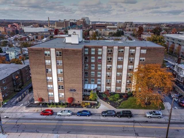 2 BR, 2 BA Apartment 310 Oak Street Unit 708, Cincinnati, OH 45219