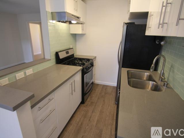 2 BR, 2 BA Apartment 3111 4th St, Unit 202, Santa Monica, CA 90405