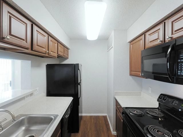 2 BR, 2 BA Apartment 3111 Parker Lane Unit 0226, Austin, TX 78741