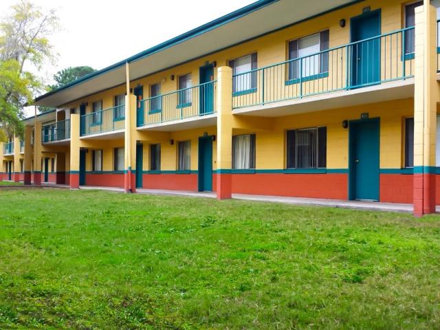 2 BR, 2 BA Apartment 3114 C.R. Smith Street Unit 0309, Orlando, FL 32805