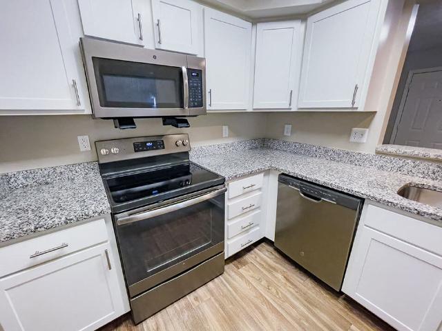 2 BR, 2 BA Apartment 3118 1/2 Plaza Drive Northeast Unit 3175 5, Grand Rapids, MI 49525
