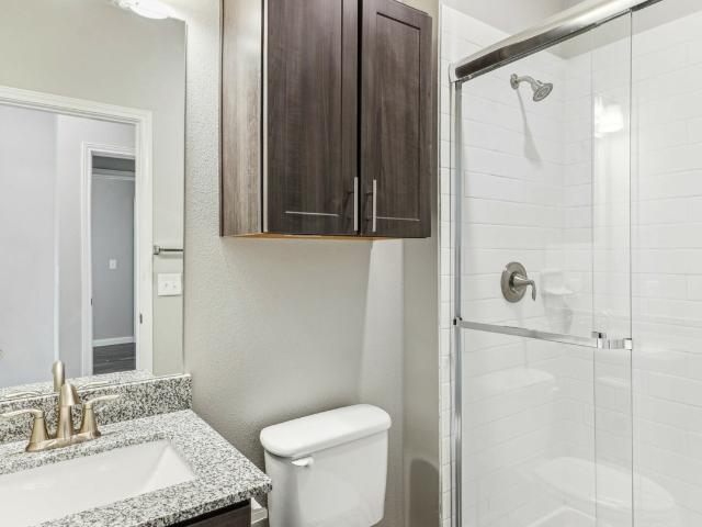 2 BR, 2 BA Apartment 311 E Young Street Unit 2101, Dayton, TX 77535
