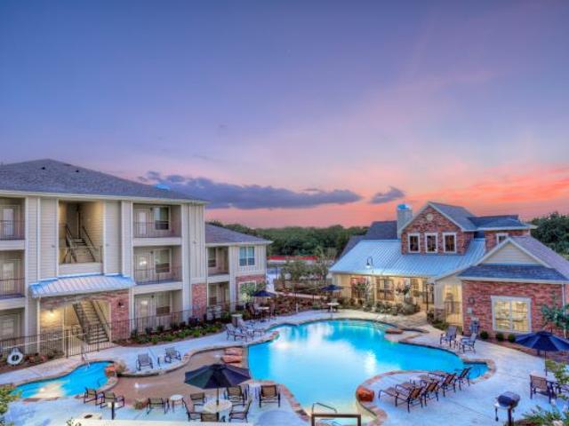 2 BR, 2 BA Apartment 31200 Farm to Market Road 2920 Unit 07 0731, Waller, TX 77484