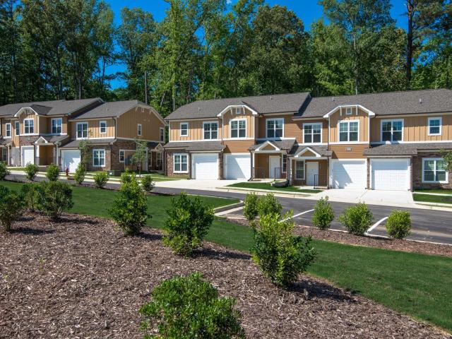 2 BR, 2 BA Apartment 3130 Hillandale Rd Unit 07 319, Durham, NC 27705