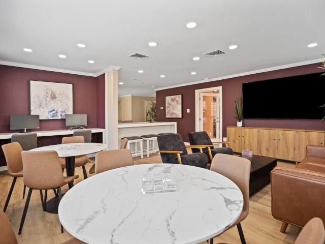 2 BR, 2 BA Apartment 3131 Calvary Dr Unit 47 A1, Raleigh, NC 27604
