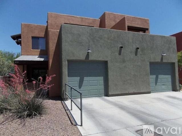 2 BR, 2 BA Apartment 3135 North Olsen Avenue, Tucson, AZ 85719