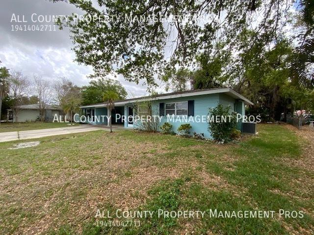 2 BR, 2 BA Apartment 3148 Jennings Dr, Sarasota, FL 34239