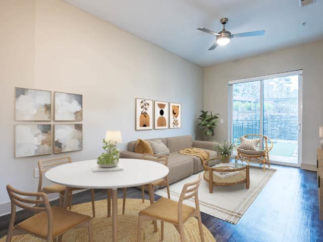 2 BR, 2 BA Apartment 3158 Stillhouse Creek Drive SE Unit 101, Atlanta, GA 30339