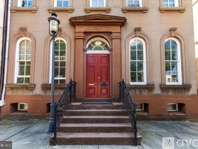 2 BR, 2 BA Apartment 318 Bainbridge St, Unit B, Philadelphia, PA 19147