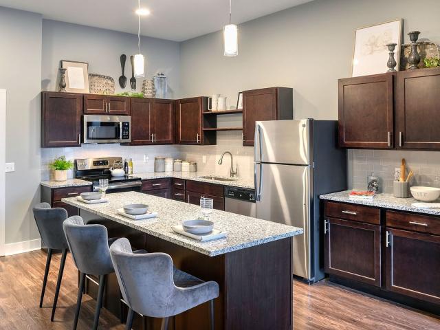 2 BR, 2 BA Apartment 318 South Elkhart Avenue Unit 339, Elkhart, IN 46516