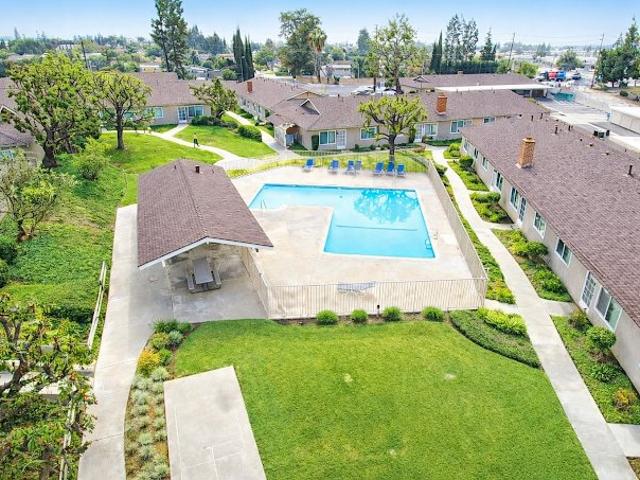 2 BR, 2 BA Apartment 319 West Lambert Road Unit 3, Brea, CA 92821