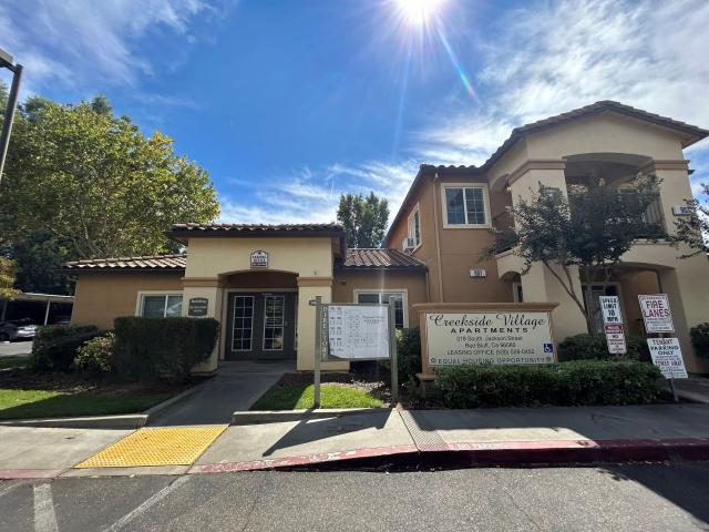 2 BR, 2 BA Apartment 319 S Jackson St Unit 805, Red Bluff, CA 96080