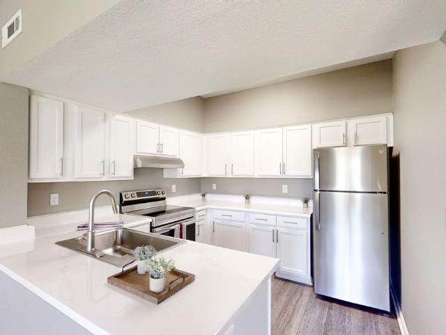 2 BR, 2 BA Apartment 3201 Southwest Harbin Avenue Unit 11 12, Bentonville, AR 72713