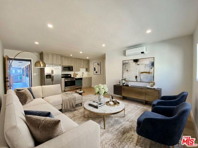 2 BR, 2 BA Apartment 3207 West 3rd Street, Los Angeles, CA 90020