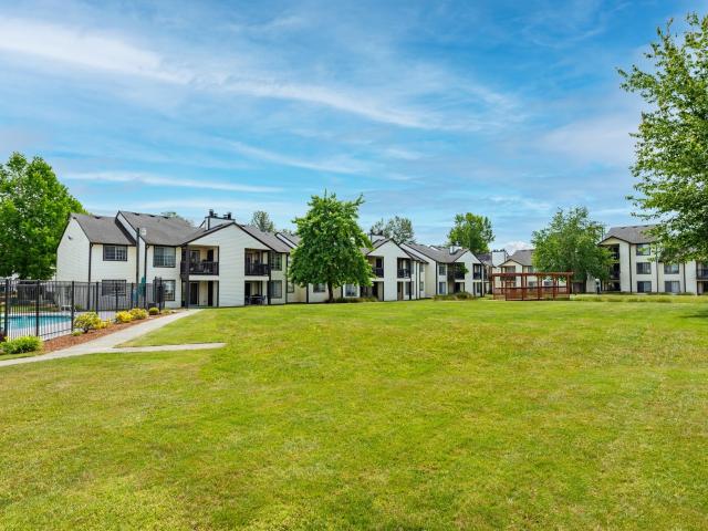 2 BR, 2 BA Apartment 320 Chinook Avenue Unit E 09, Enumclaw, WA 98022