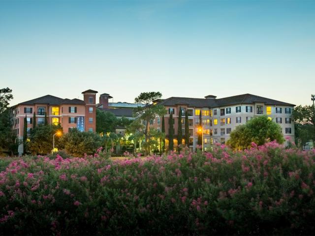 2 BR, 2 BA Apartment 320 Jackson Hill Street, Houston, TX 77007