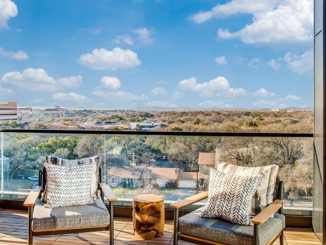 2 BR, 2 BA Apartment 3230 Harmon Avenue, Austin, TX 78705