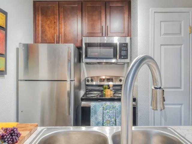 2 BR, 2 BA Apartment 3233 Mangum Rd Unit 106, Houston, TX 77092