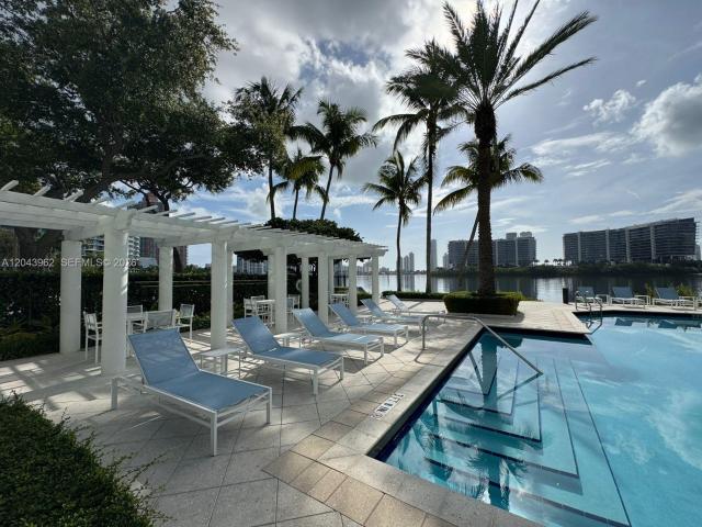 2 BR, 2 BA Apartment 3235 NE 184th St # 11103, Aventura FL 33160, Aventura, FL 33160