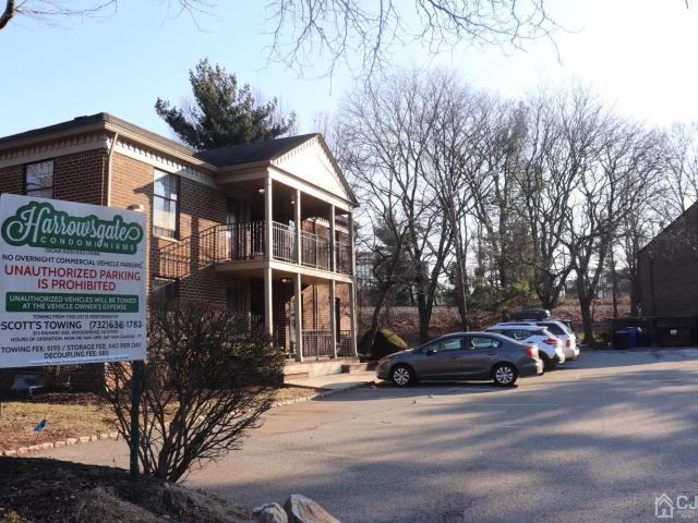 2 BR, 2 BA Apartment 324 Gill Ln, Iselin, NJ 8830