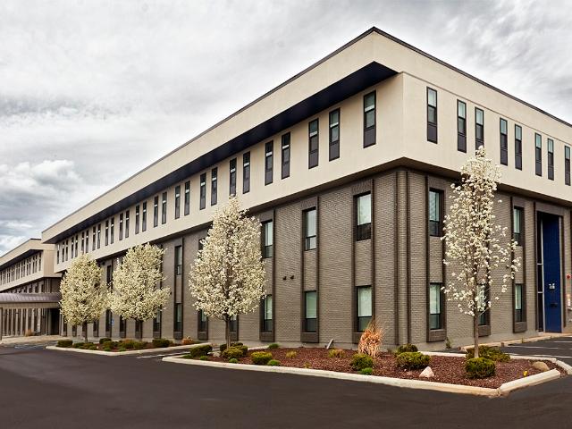 2 BR, 2 BA Apartment 32500 Concord Drive Unit 219, Madison Heights, MI 48071