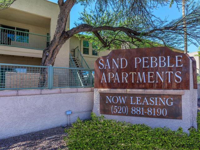 2 BR, 2 BA Apartment 3250 E Fort Lowell Rd Unit 409, Tucson, AZ 85716