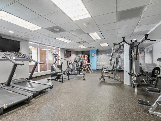 2 BR, 2 BA Apartment 325 Cordova Street Unit 203, Pasadena, CA 91101