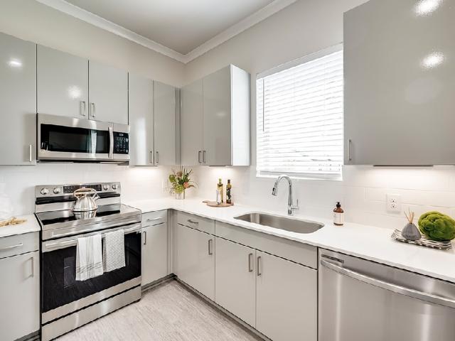2 BR, 2 BA Apartment 3272 Ganzer Road West Unit 1102A, San Antonio, TX 78207