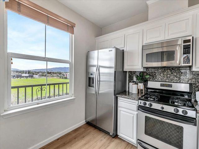 2 BR, 2 BA Apartment 3275 Dublin Boulevard, Dublin, CA 94568