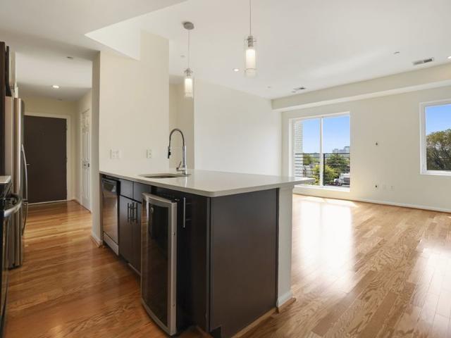 2 BR, 2 BA Apartment 329 Rhode Island Ave NE, Washington, DC 20002