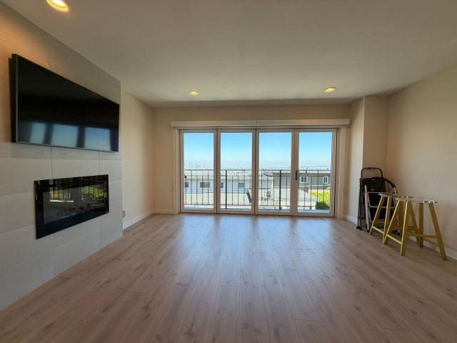 2 BR, 2 BA Apartment 32 Perego Terrace, San Francisco, CA 94131
