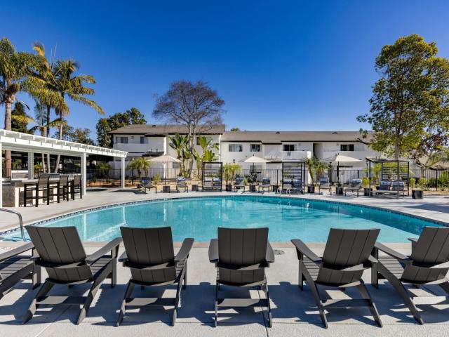 2 BR, 2 BA Apartment 333 North Emerald Drive Unit E199, Vista, CA 92083