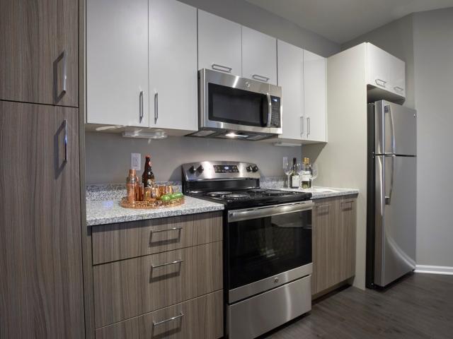 2 BR, 2 BA Apartment 3300 Five Points Drive Unit 3160 308, Auburn Hills, MI 48326
