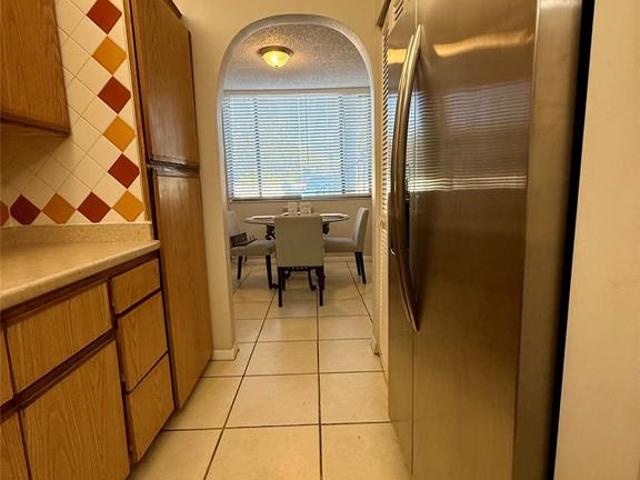 2 BR, 2 BA Apartment 3300 Northwest 46th Street, Oakland Park, FL 33309