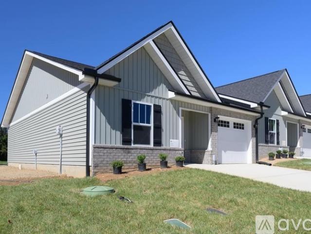 2 BR, 2 BA Apartment 3301 Bethpage Way, Unit 13, Knoxville, TN 37931