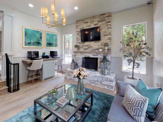 2 BR, 2 BA Apartment 3301 River Park Dr Unit 1034, Fort Worth, TX 76116